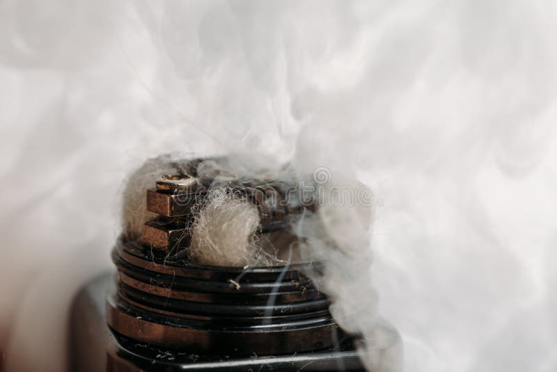 RDA Atomizer for Vaping or E-cigarette with Alien Clapton Coil, Process ...