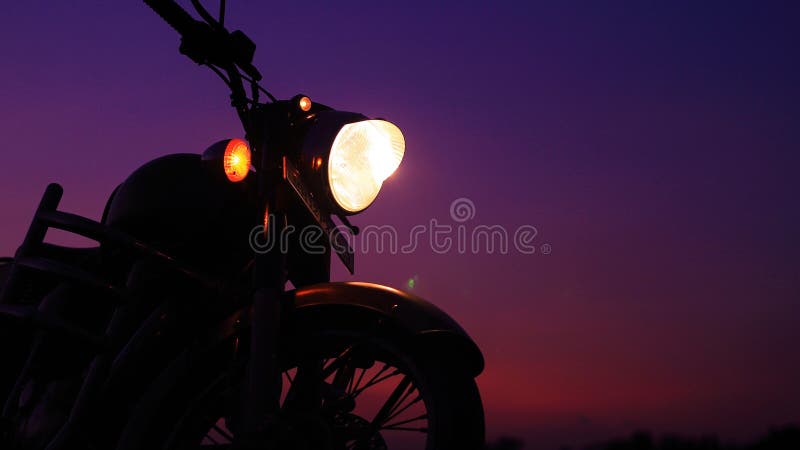 RE Classic 350 editorial stock image. Image of royal - 162760934