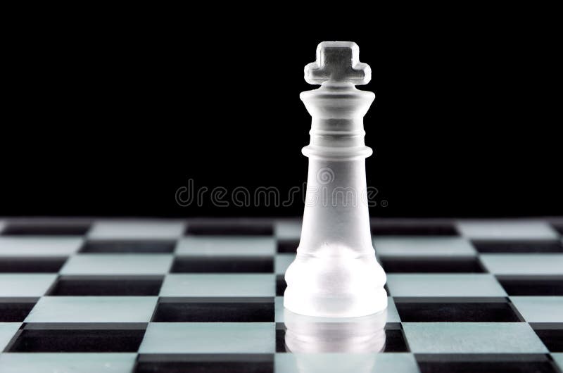 Pezzo degli scacchi di re immagine stock. Immagine di bordo - 29369277