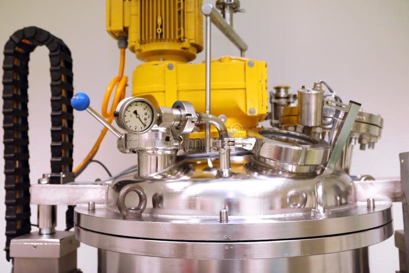 Reactors of Suspensions and Solutions. Manufacture of Pharmaceutical ...