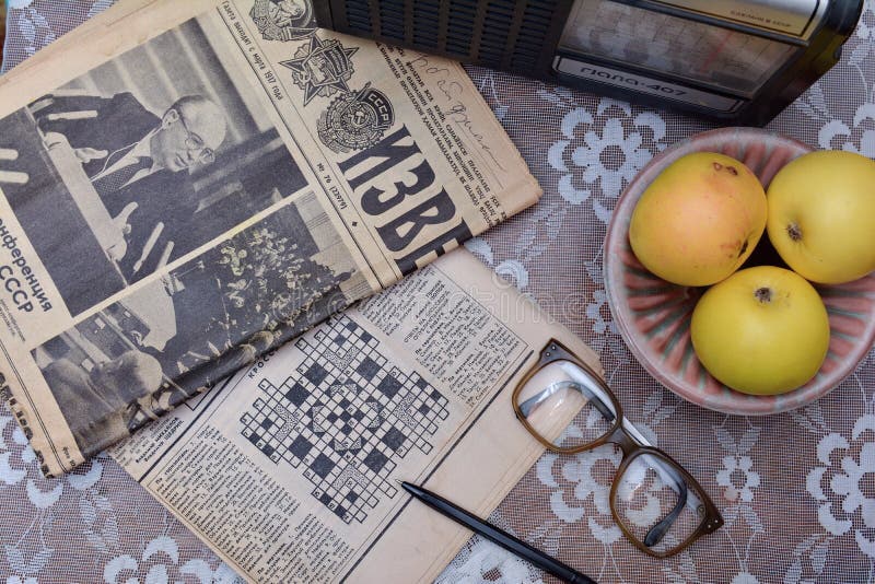 Reading Old Soviet Newspapers, Vintage Radio Editorial Photography ...