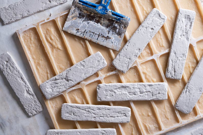 Ready Made Decorative Bricks, Spatula and Silicone Mold for Pouring ...