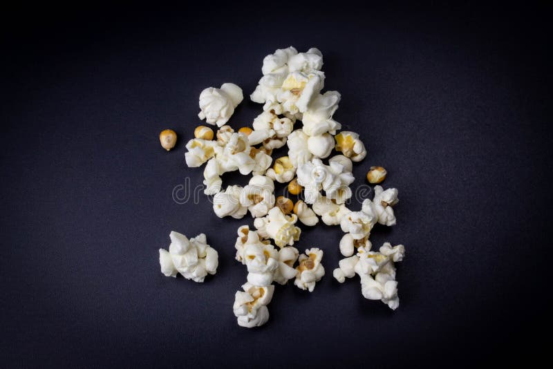 Ready To Eat Popcorn on Plate Stock Image - Image of delicious, natural ...