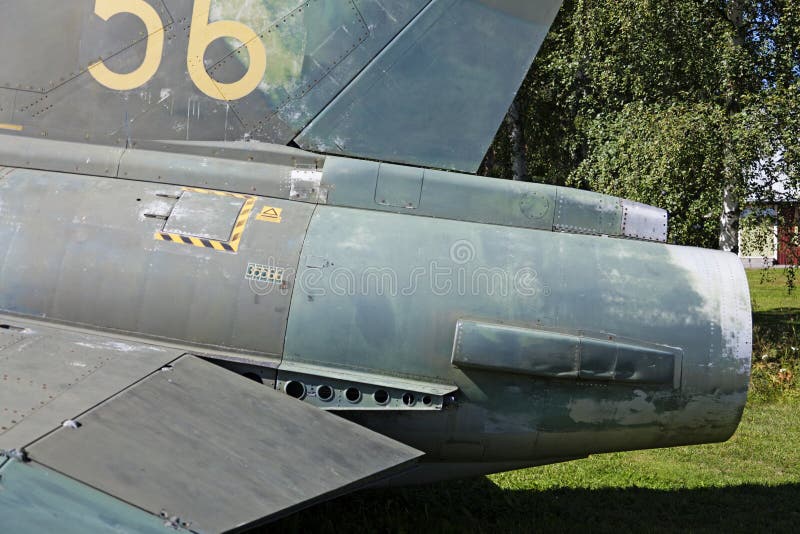 256 Rear View Military Transport Aircraft Stock Photos - Free & Royalty ...