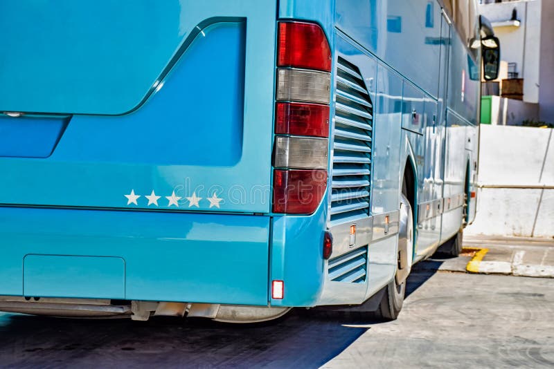 179 Coach Bus Side View Photos - Free & Royalty-Free Stock Photos from ...