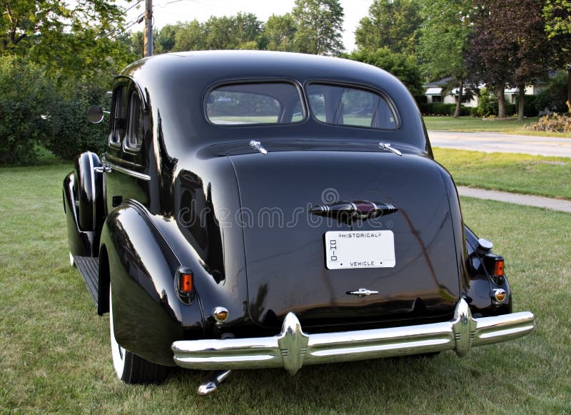 Rear Side View Vintage Buick Stock Image - Image of silver, black: 975491