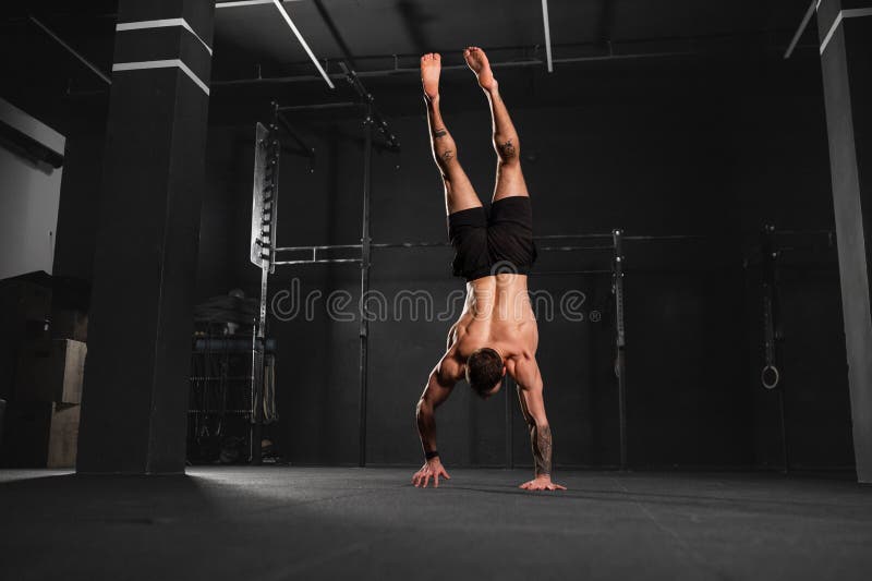 Rear View of Handstand Exercise, Handstand Push-ups. Routine Workout ...
