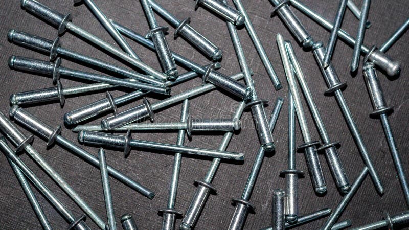 Rebite cego do metal foto de stock. Imagem de tubular - 130940084