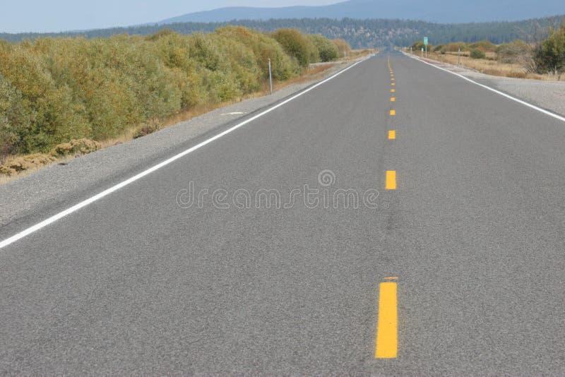 Rechte Weg stock foto. Image of racen, vlak, open, aandrijving - 3216622