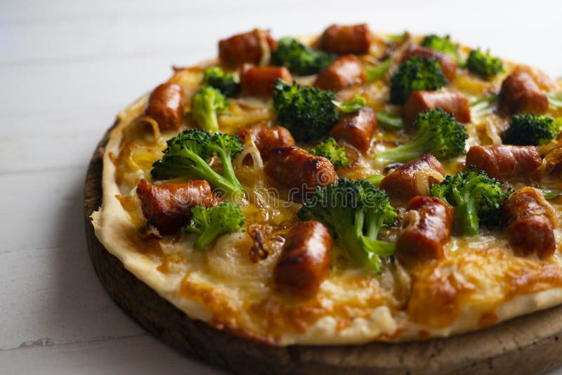 Pizza with Roast Chistorra and Broccoli. Traditional Neapolitan Pizza ...