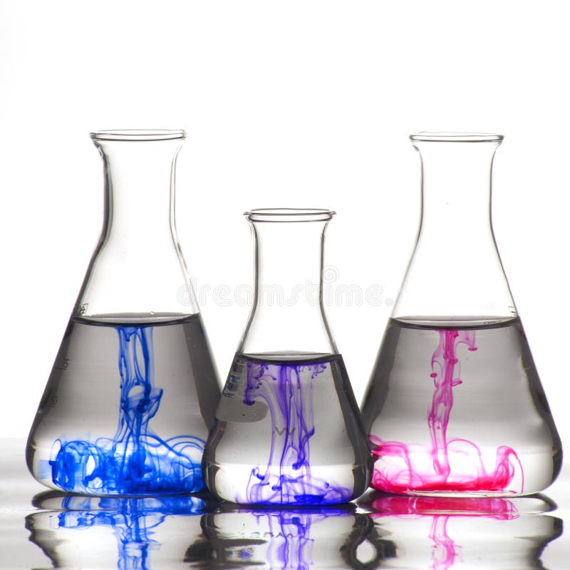 Recipiente De La Química Con Color De La Tinta Foto de archivo - Imagen ...