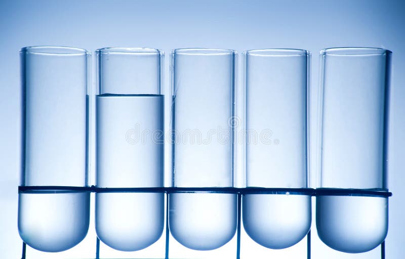 Recipiente De La Química En Un Ambiente Del Laboratorio Imagen de ...