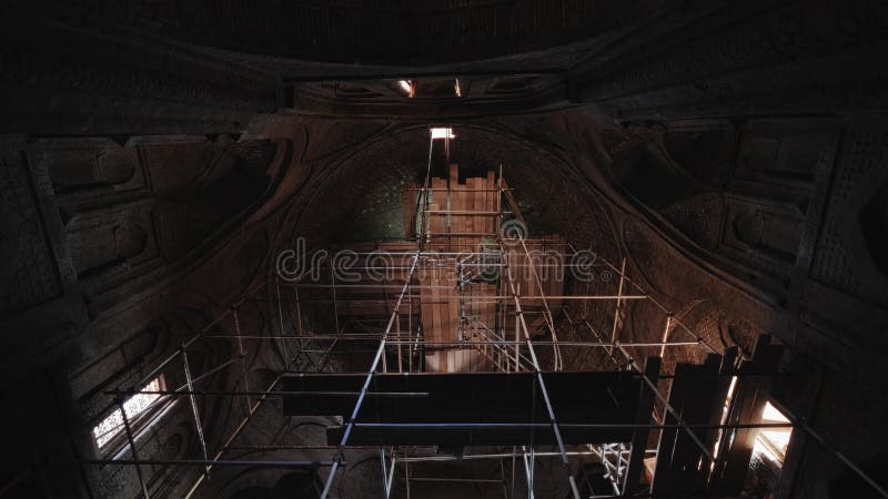 Reconstruction of the Dome of the Mosque. Inside the Ancient Shrine ...