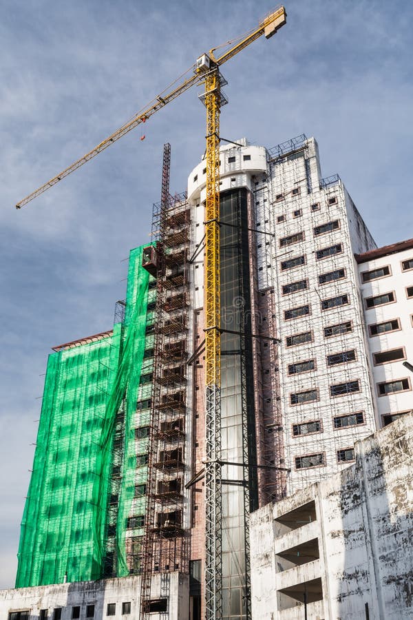 Reconstruction on Old Building Stock Image - Image of mesh, high: 48400683