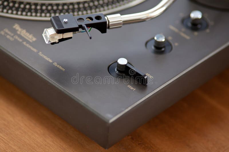 Record Player Tonearm Headshell Closeup Editorial Photo - Image of deck ...
