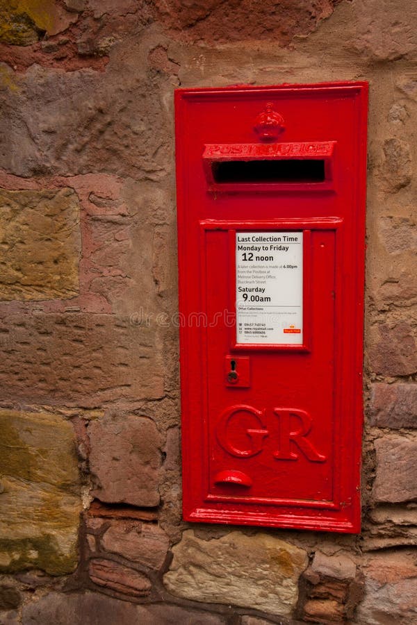 Caja Inglesa Roja Del Poste Aislada En Blanco Foto de archivo - Imagen ...