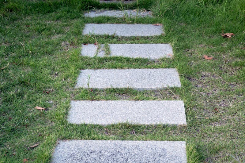 Rectangle Flagstone Walkway Path in Garden Grass Stock Photo - Image of ...