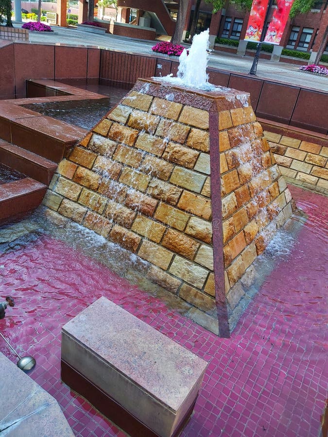 The Rectangular Pyramid Emits Glowing Water Editorial Photo - Image of ...