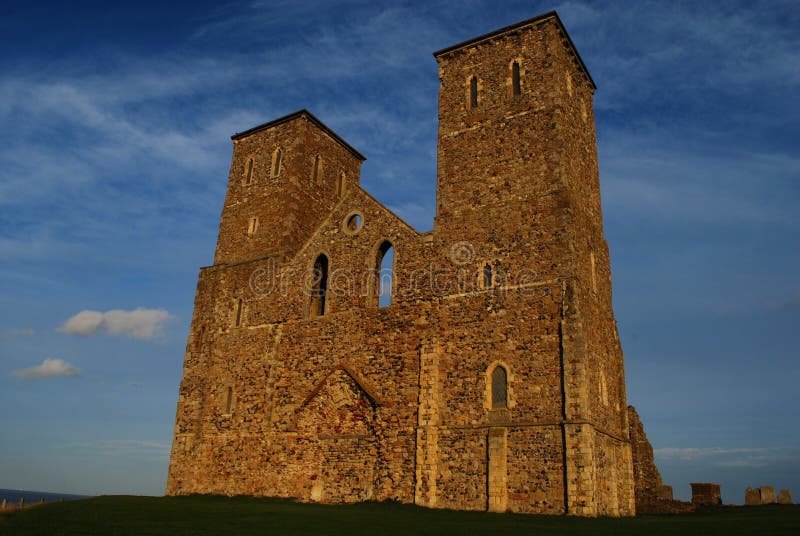 Reculver Towers and Roman Fort Stock Image - Image of herne, 12th: 16598151