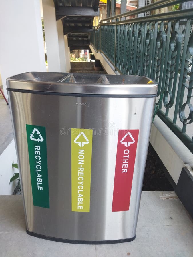 Recycle Trash Bin Waiting for Everybody Editorial Image - Image of ...