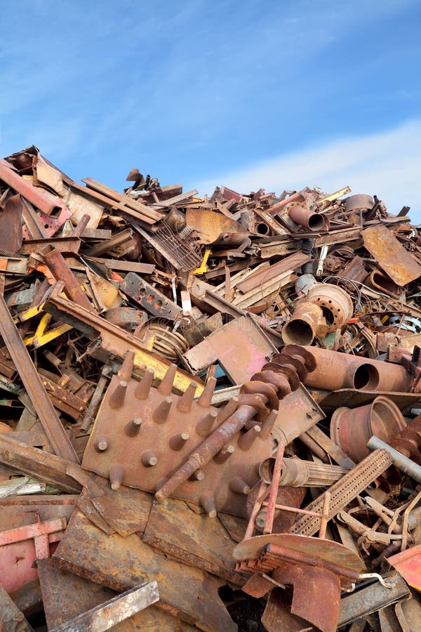 Junk Yard Pile stock image. Image of garbage, industry - 16994183