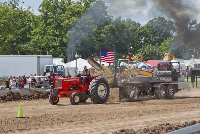 Red Allis Chalmers Tractor Pulling Weights Editorial Photo - Image of ...