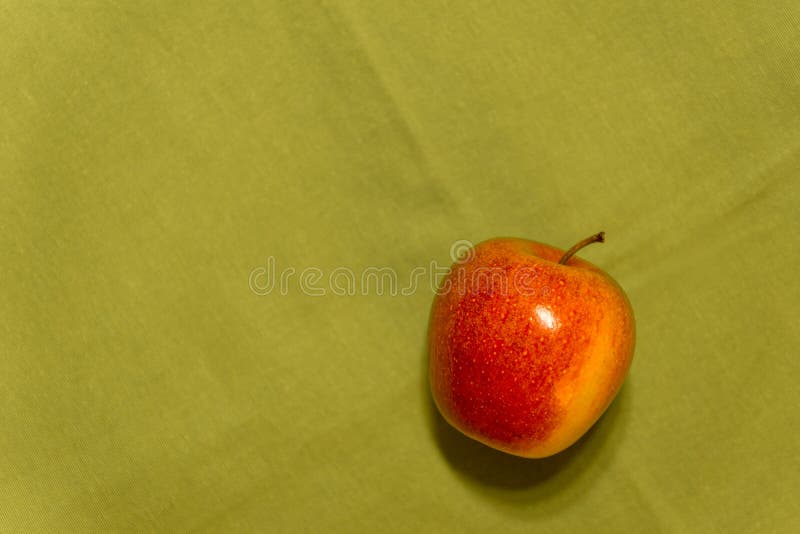 Red Apple on Green Tablecloth Stock Photo - Image of apples, nature ...