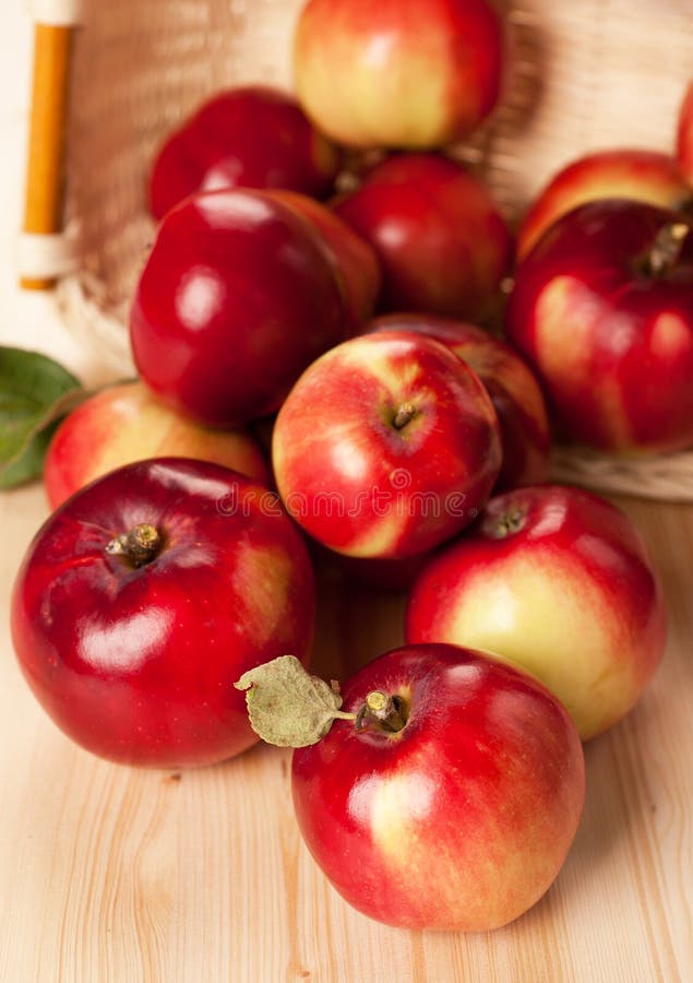 Red Apples with Cinnamon Sticks Stock Image - Image of sliced, cinnamon ...