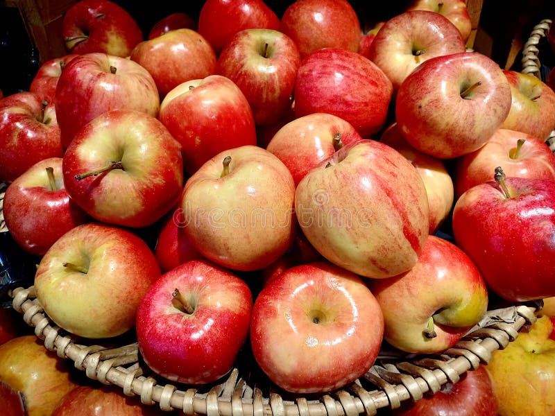 Red apples stock image. Image of healthy, aspirational - 140397555