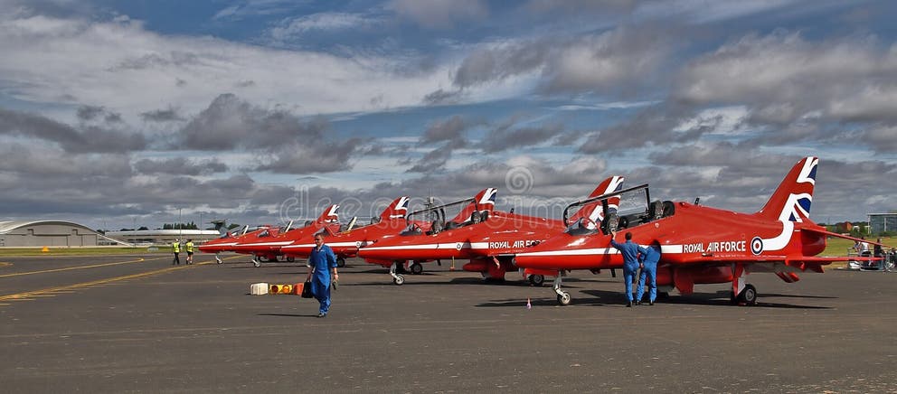 Red Arrows Display Team Ready To Go Editorial Photography - Image of ...