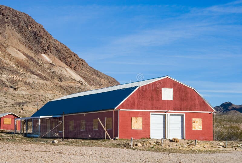 Red barn stock image. Image of mountain, nevada, farm - 4804417