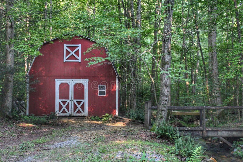 Red Barn stock photo. Image of tranquil, barn, georgia - 95685504