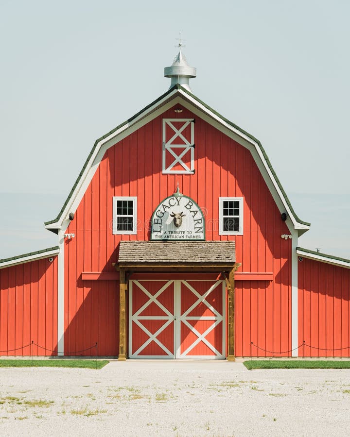 Red Barn at Red Oak II, on Route 66 in Missouri Stock Image - Image of nature, trip: 232324107