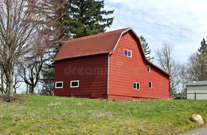 Red Barn Oregon. stock photo. Image of countryside, nature - 30030892