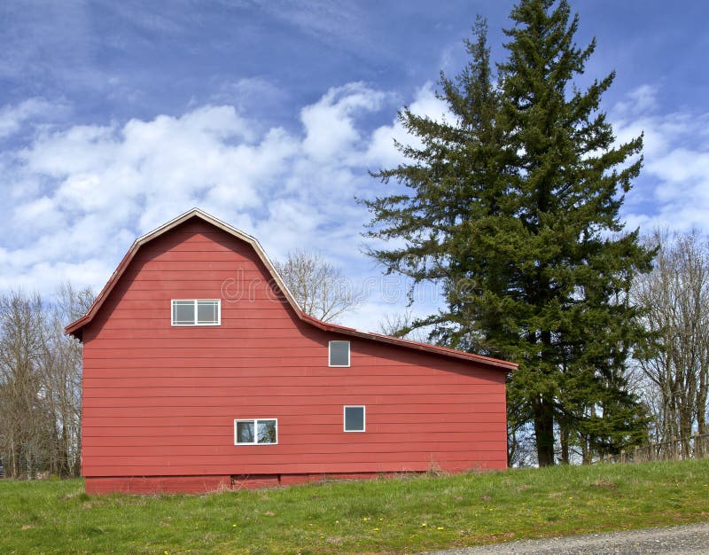 Red Barn Oregon. stock image. Image of architecture, storage - 30030901