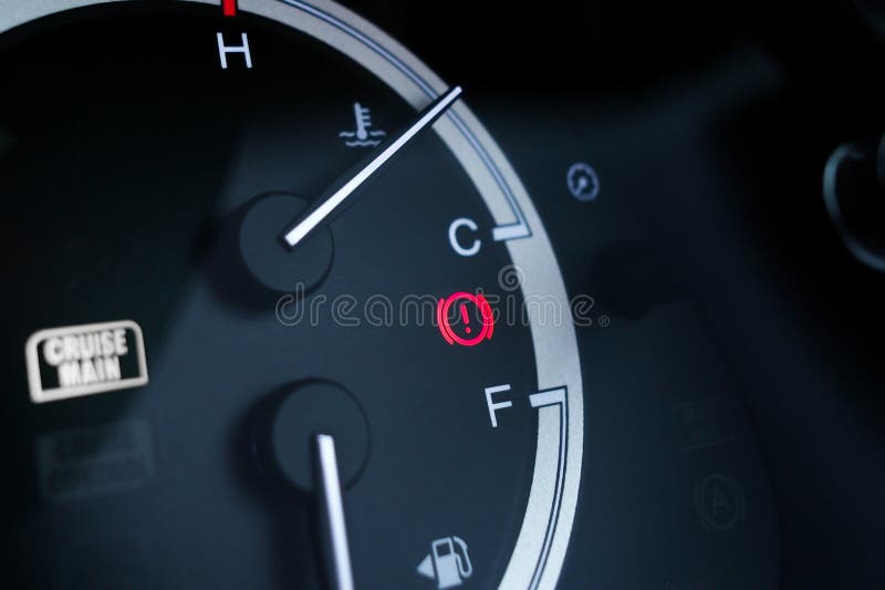 468 Fuel Warning Light Car Dashboard Stock Photos - Free & Royalty-Free ...