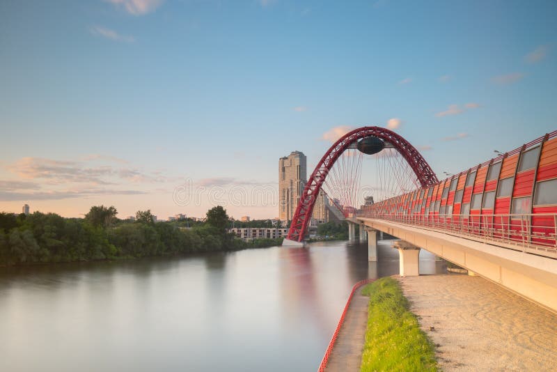 Red Bridge Over the Moskva River, Moscow, Russia Editorial Photography ...