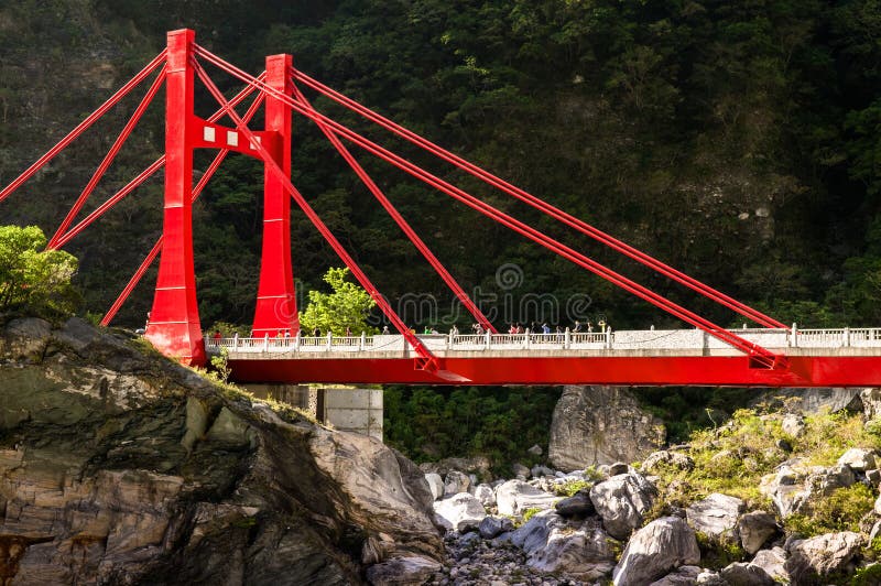 Red Bridge, River and Mountain at Toroko Gorge, Hualien, Taiwan Stock ...