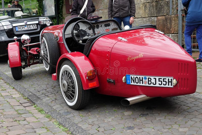 Red Bugatti Type 35 Stock Photos - Free & Royalty-Free Stock Photos ...