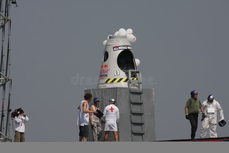 Red Bull Flugtag editorial photo. Image of spectacular - 31807026