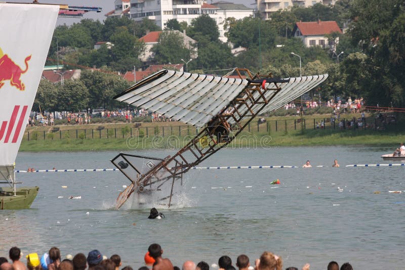 Red Bull Flugtag editorial photo. Image of ramp, beach - 31831701