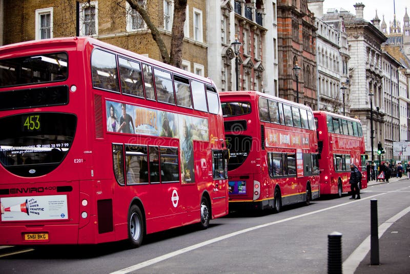 Red Bus editorial photo. Image of british, piccadilly - 24134921