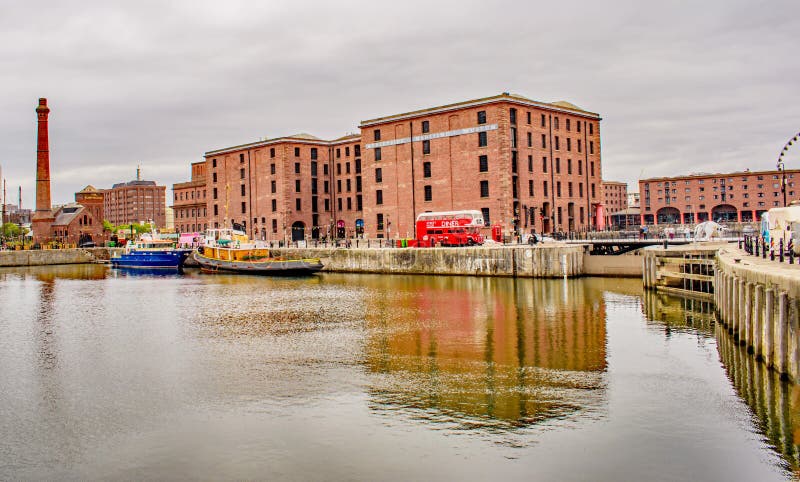 Red Bus at Albert Dock Liverpool Editorial Stock Photo - Image of ...