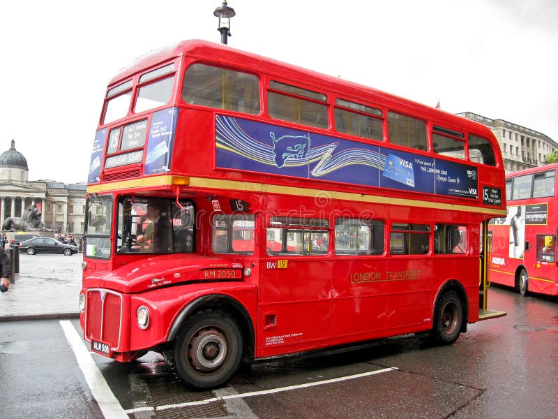 Red Bus in Trafalgar Square London Editorial Stock Image - Image of ...