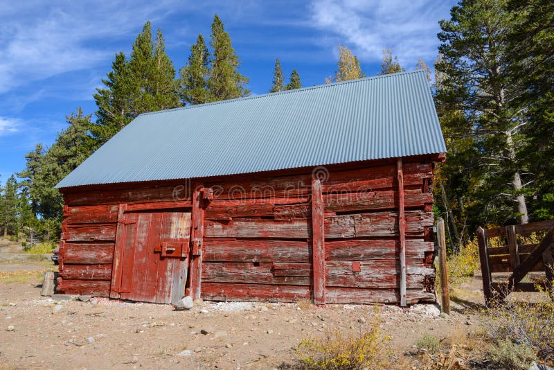 Red Cabin in Autumn stock photo. Image of cabin, season - 28055554