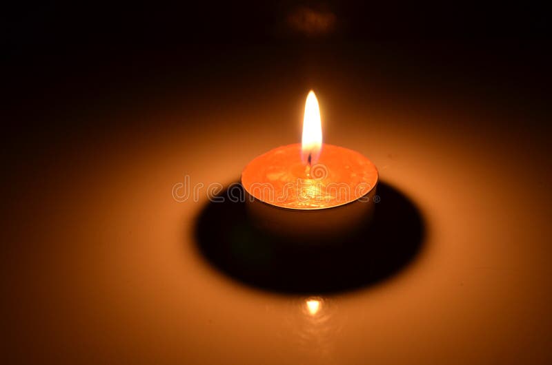 Reflection of Burning Candle Stock Image - Image of darkness, glass ...