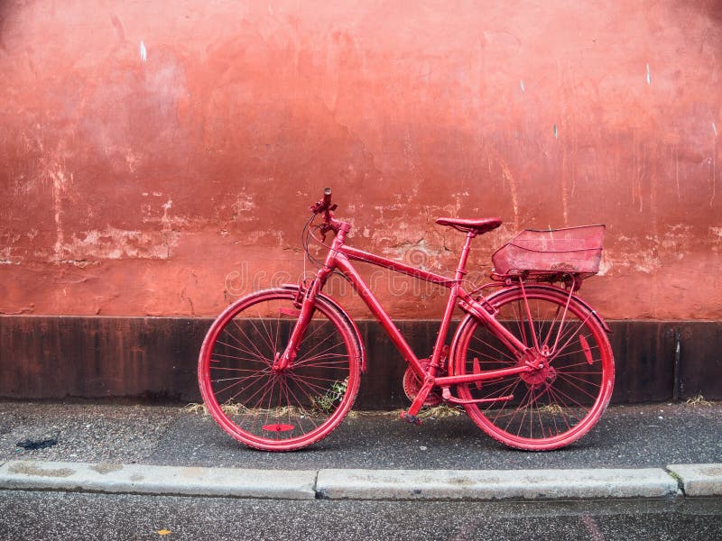 Red city bike stock image. Image of city, bicycle, parked - 87799647