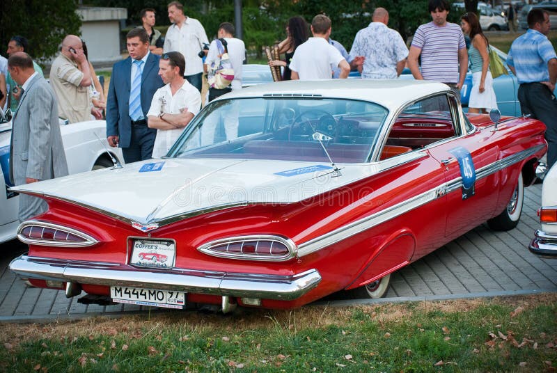 Red Classic Cadillac editorial stock image. Image of front - 19064019