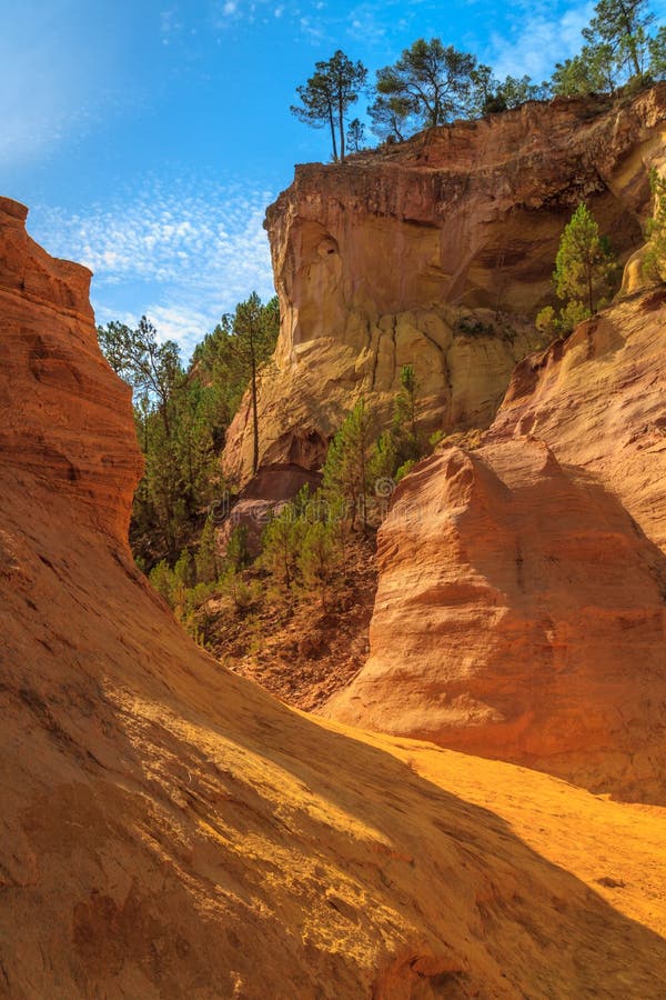 Red Cliffs in Roussillon (Les Ocres) Stock Photo - Image of ocres ...