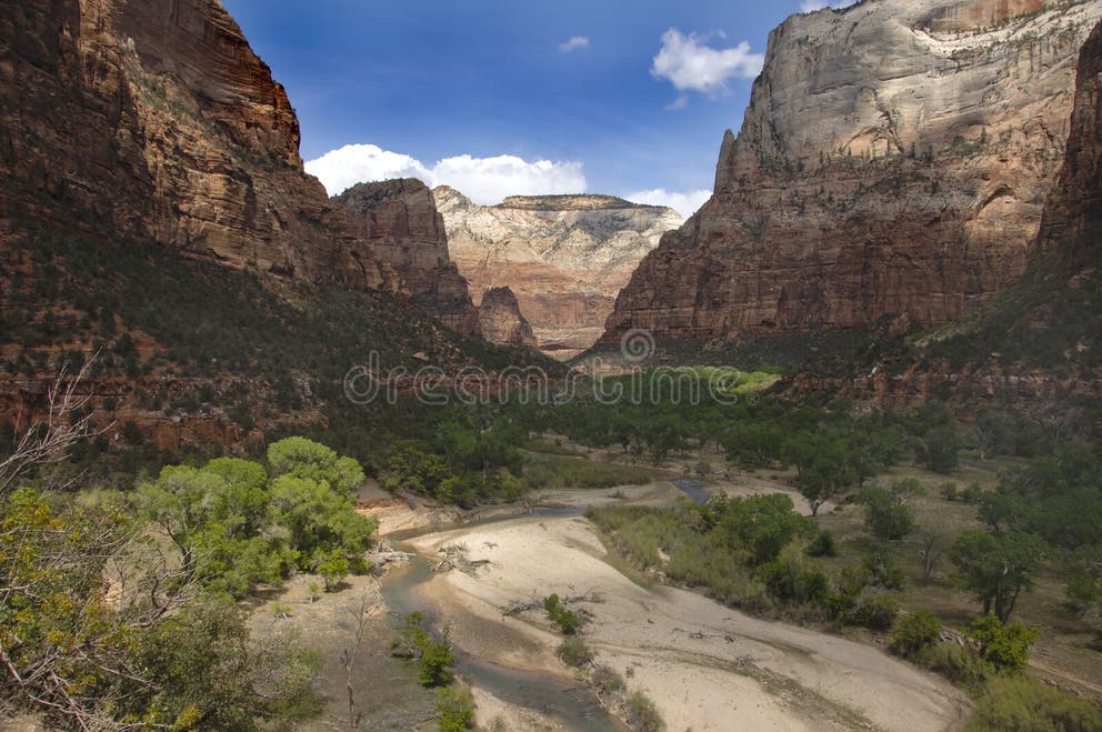 Red cliffs of Zion stock image. Image of states, environmentalism - 7184111